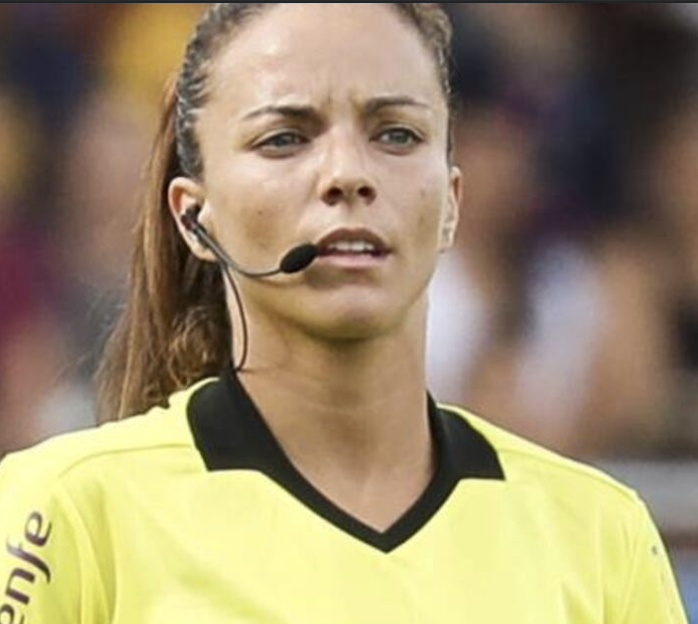 ᐉ Marta Huerta de Aza Referee Statistics, Cards